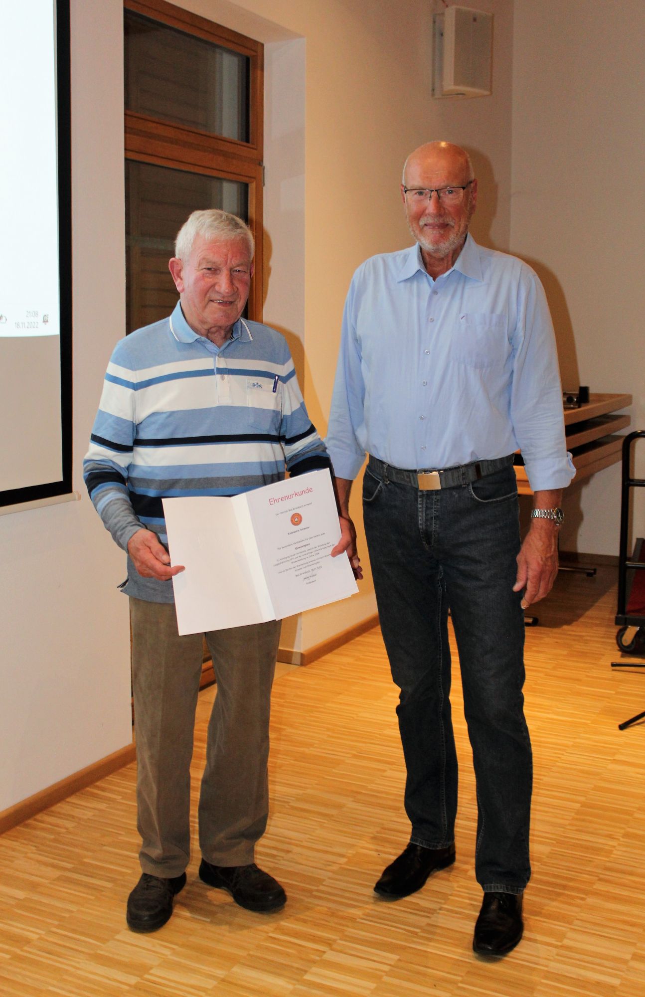 Konstantin Strasser bei der JMV zum Ehrenmitglied ernannt